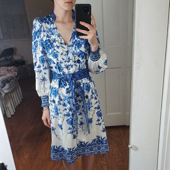 Alice + Olivia | Dresses | Alice Olivia Shanley Blue Floral Button ...